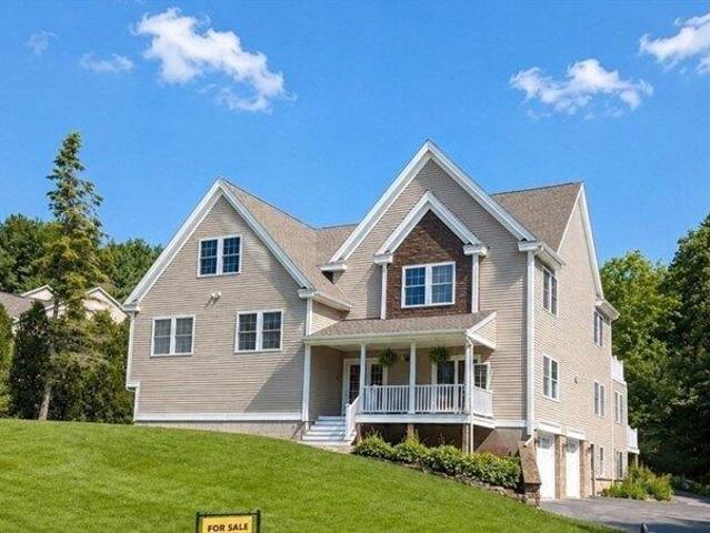 4 bedroom, Webster MA 01570 104720221