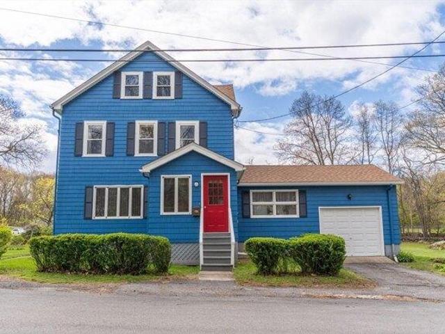 4 bedroom, Webster MA 01570 LS102824177