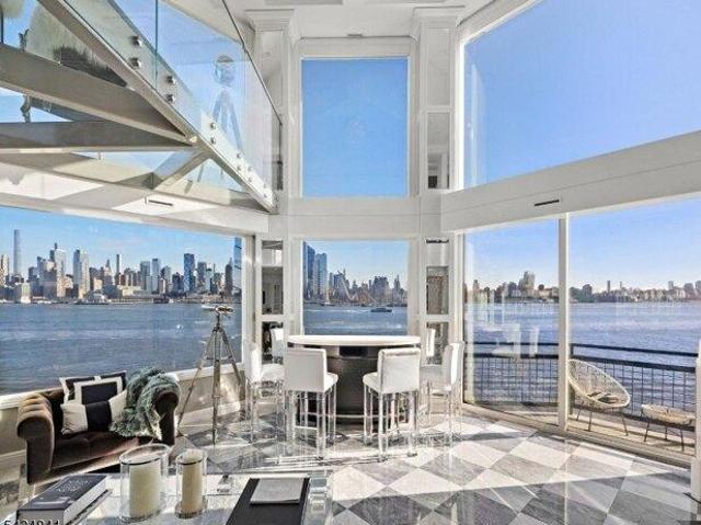 4 bedroom, Weehawken NJ 07086 105143097