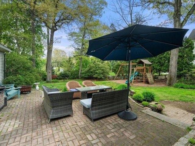4 bedroom, Wellesley MA 02482 102591830