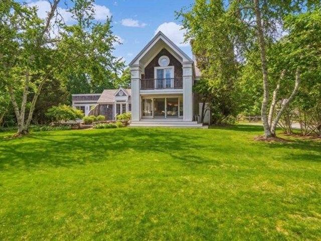 4 bedroom, West Tisbury MA 02575 LS102960229