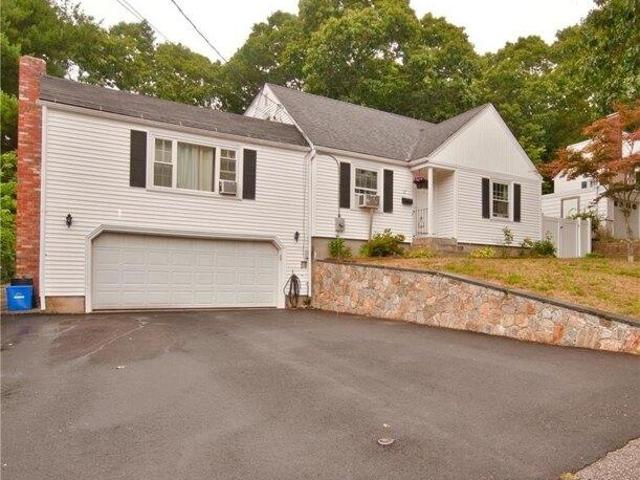 4 bedroom, West Warwick RI 02893 103020552