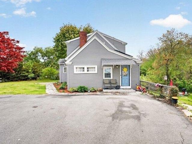 4 bedroom, West Warwick RI 02893 104569292