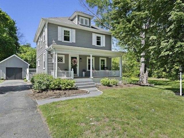 4 bedroom, West Bridgewater MA 02379 104605118