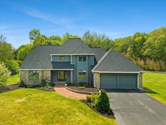 4 bedroom, West Bridgewater MA 02379 104791181