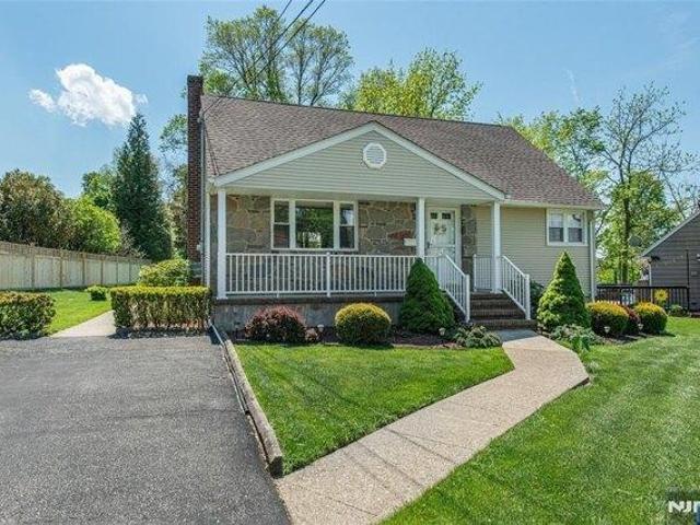 4 bedroom, West Caldwell NJ 07006 102799960