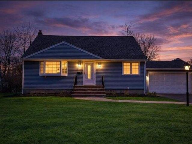 4 bedroom, West Caldwell NJ 07006 102064443