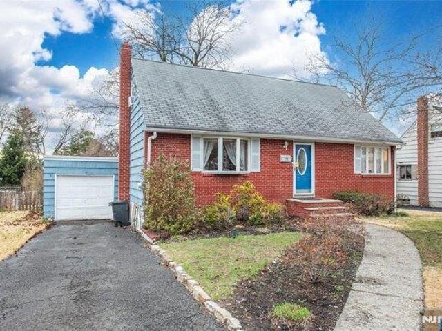 4 bedroom, West Caldwell NJ 07006 102216222