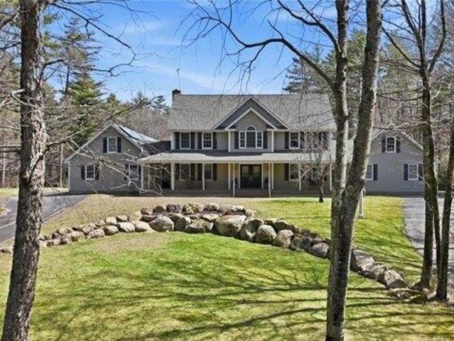 4 bedroom, West Greenwich RI 02817 102670186
