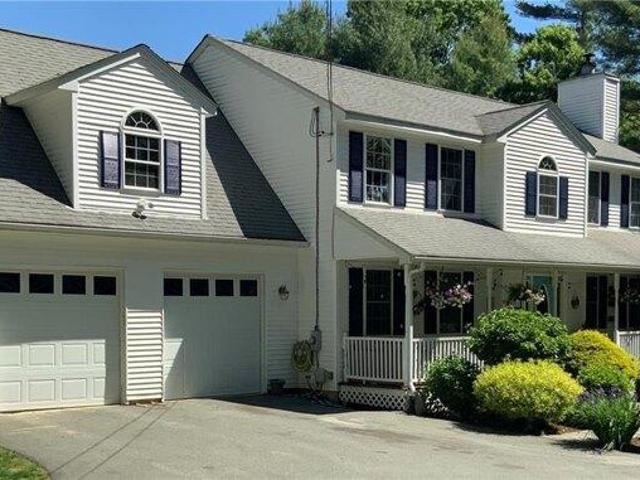 4 bedroom, West Greenwich RI 02817 102670392