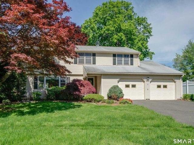4 bedroom, West Hartford CT 06117 102560424
