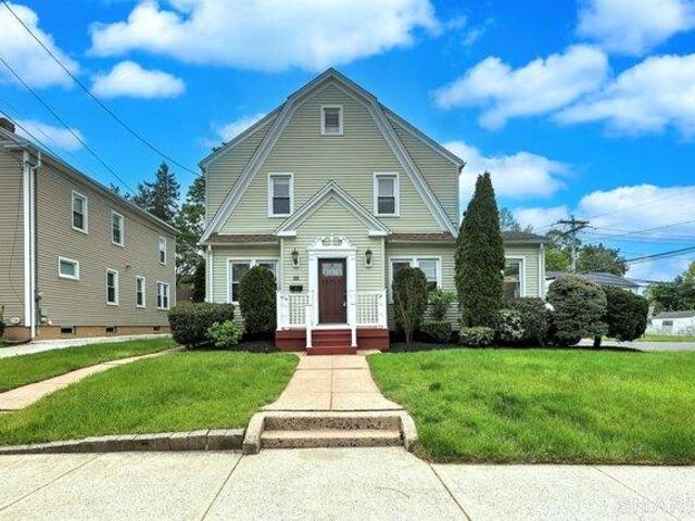 4 bedroom, West Haven CT 06516 LS102778772