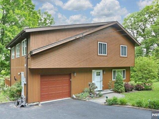 4 bedroom, West Milford NJ 07421 104512635