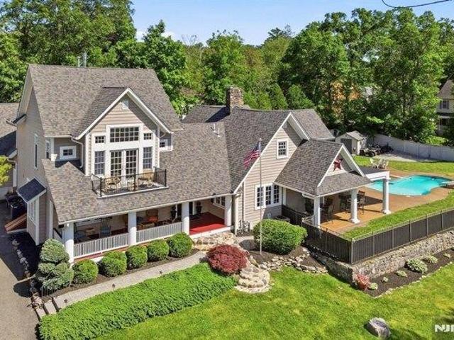 4 bedroom, West Milford NJ 07421 104761412