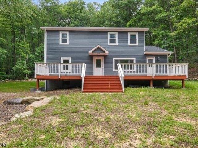 4 bedroom, West Milford NJ 07421 105144062