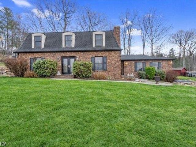 4 bedroom, West Milford NJ 07480 101801128