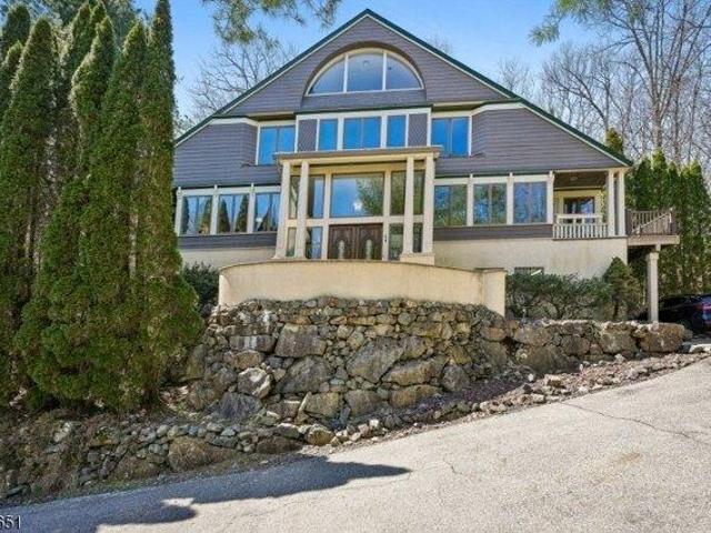 4 bedroom, West Milford NJ 07480 102729426