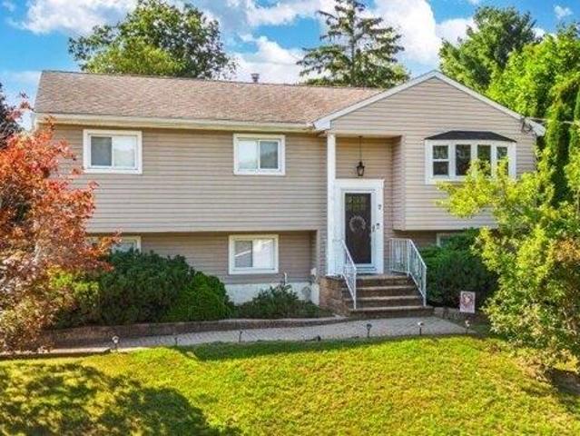 4 bedroom, West Milford NJ 07480 105205582