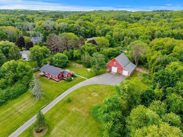 4 bedroom, West Newbury MA 01985 103071715