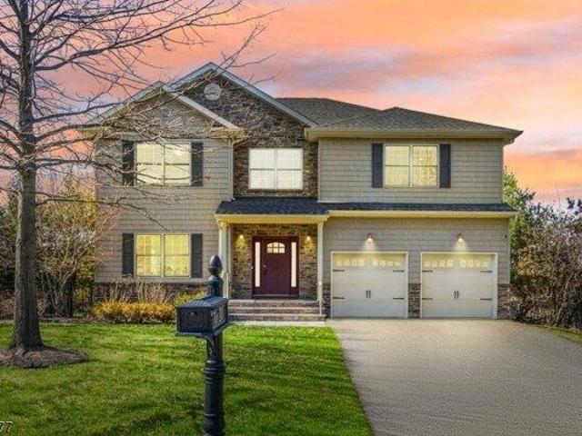 4 bedroom, West Orange NJ 07052 102215283