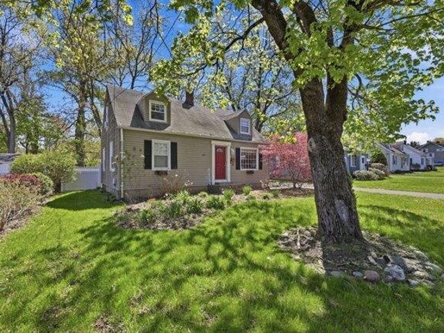 4 bedroom, West Springfield MA 01089 LS101896319