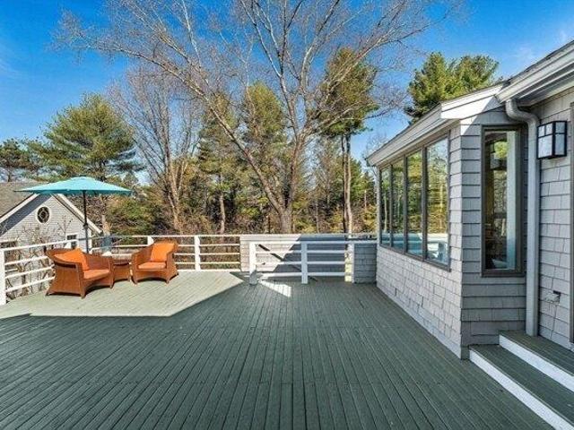 4 bedroom, Weston MA 02493 LS103016615