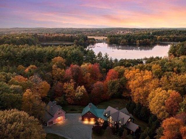 4 bedroom, Weston MA 02493 LS103074595