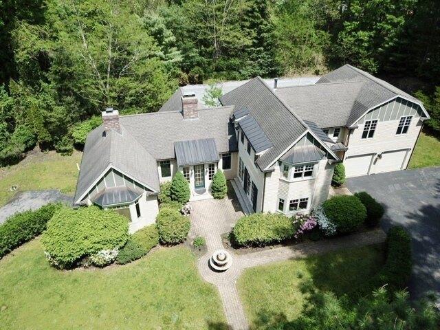 4 bedroom, Weston MA 02493 104407535