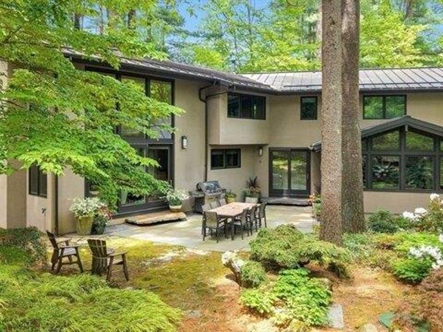 4 bedroom, Weston MA 02493 104538973