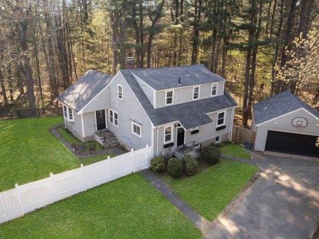 4 bedroom, Weston MA 02493 104853119