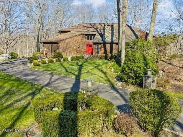 4 bedroom, Weston CT 06883 LS101748261