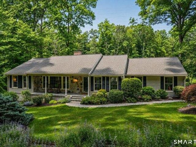 4 bedroom, Weston CT 06883 104266608