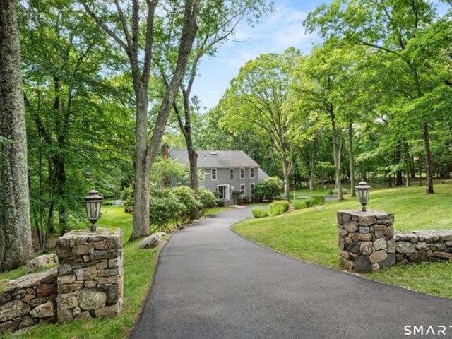 4 bedroom, Weston CT 06883 105172371