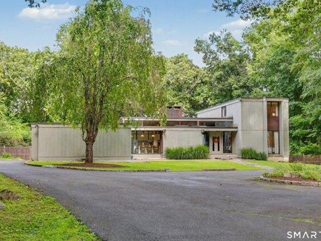 4 bedroom, Weston CT 06883 105176502