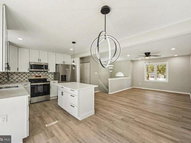 4 bedroom, Westampton NJ 08060 101659182