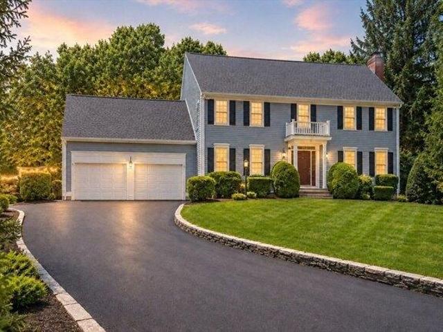 4 bedroom, Westborough MA 01581 105207198