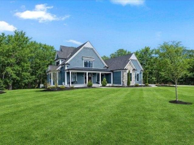 4 bedroom, Westborough MA 01581 102316379