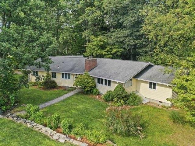 4 bedroom, Westborough MA 01581 102592780