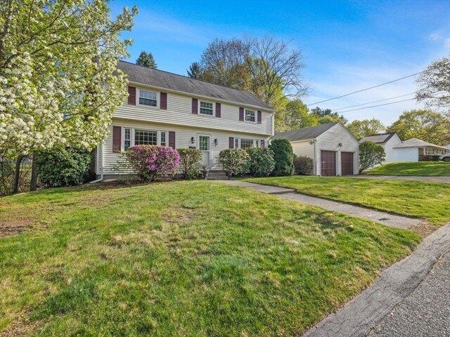 4 bedroom, Westborough MA 01581 102593451