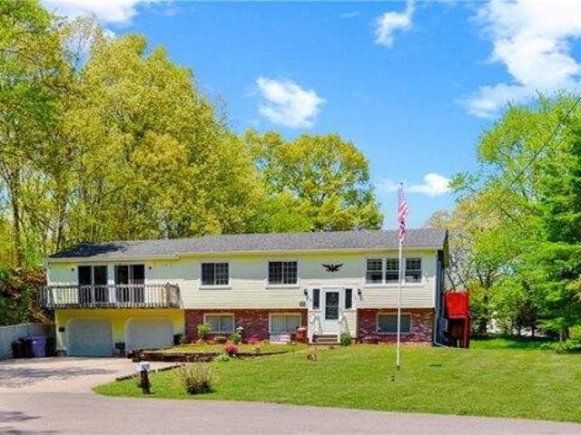 4 bedroom, Westerly RI 02891 104406865