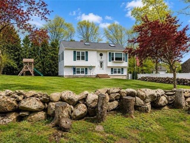 4 bedroom, Westerly RI 02891 LS102448066