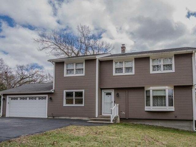 4 bedroom, Westfield MA 01085 102346105