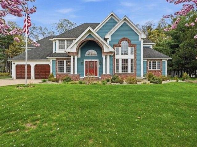 4 bedroom, Westfield MA 01085 103100677
