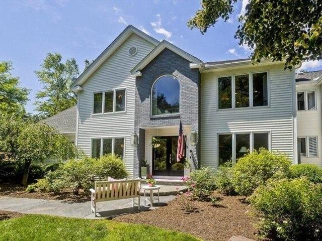4 bedroom, Westfield MA 01085 104788750