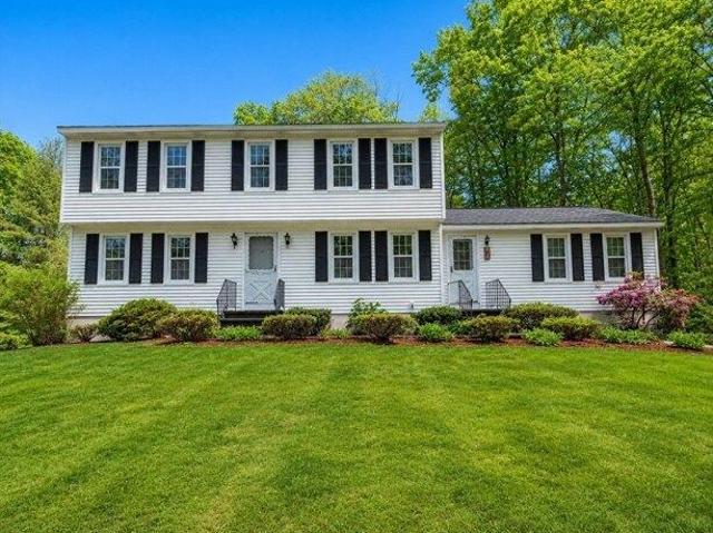 4 bedroom, Westford MA 01886 104044335