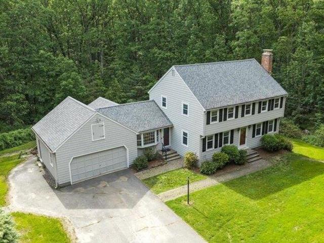 4 bedroom, Westford MA 01886 104513843