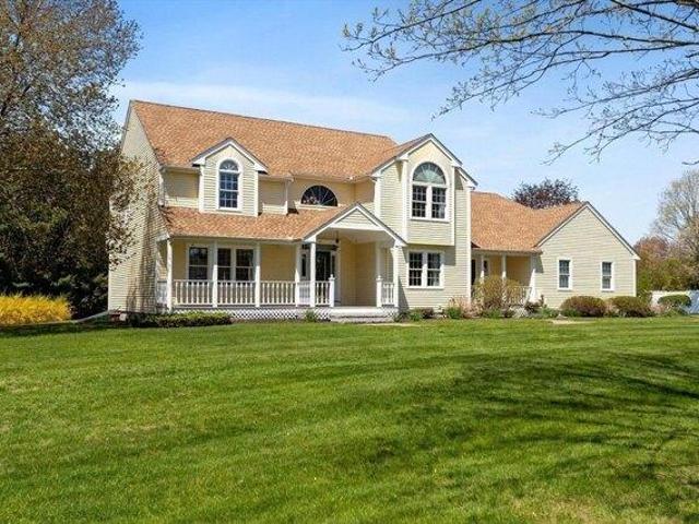 4 bedroom, Westford MA 01886 104571431