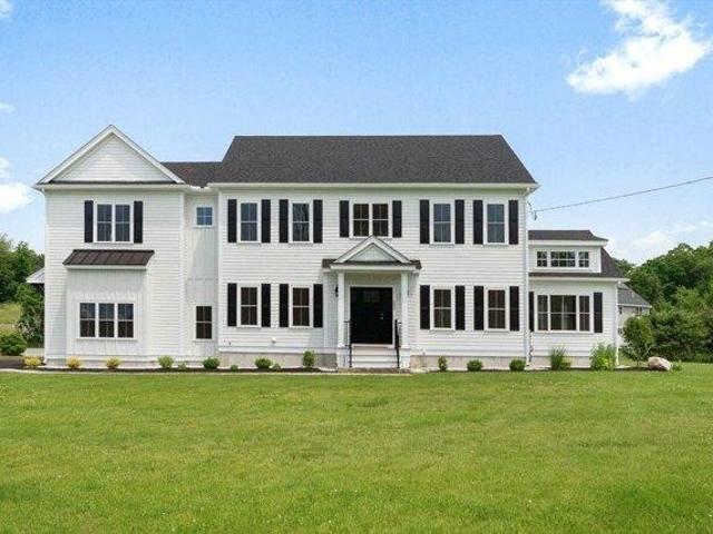 4 bedroom, Westford MA 01886 104655511