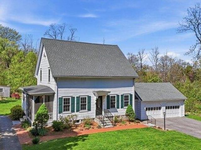 4 bedroom, Westford MA 01886 102633415