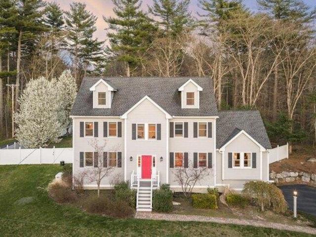 4 bedroom, Westford MA 01886 LS102029532
